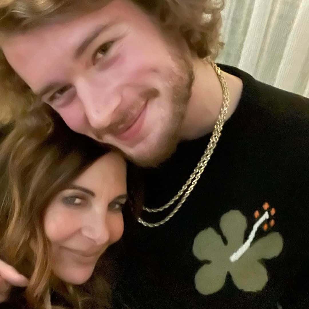 'Golden Bachelor': Who is Leslie Fhima? Fitness instructor has worked ...