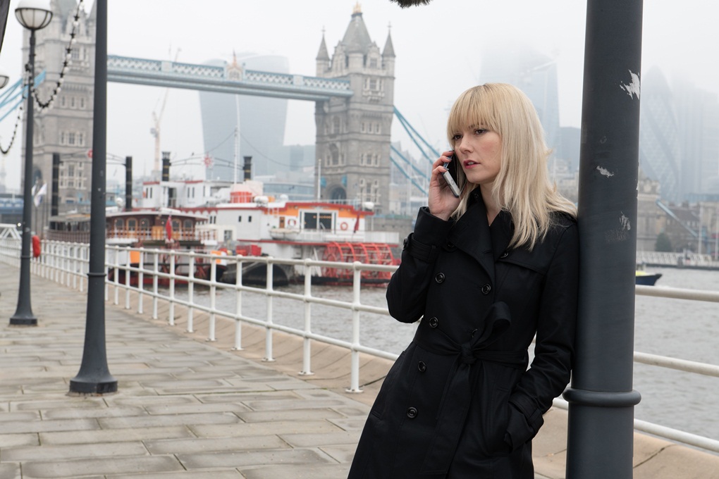 'Flack' episode 3 review: Anna Paquin's show needs to delve deeper into ...