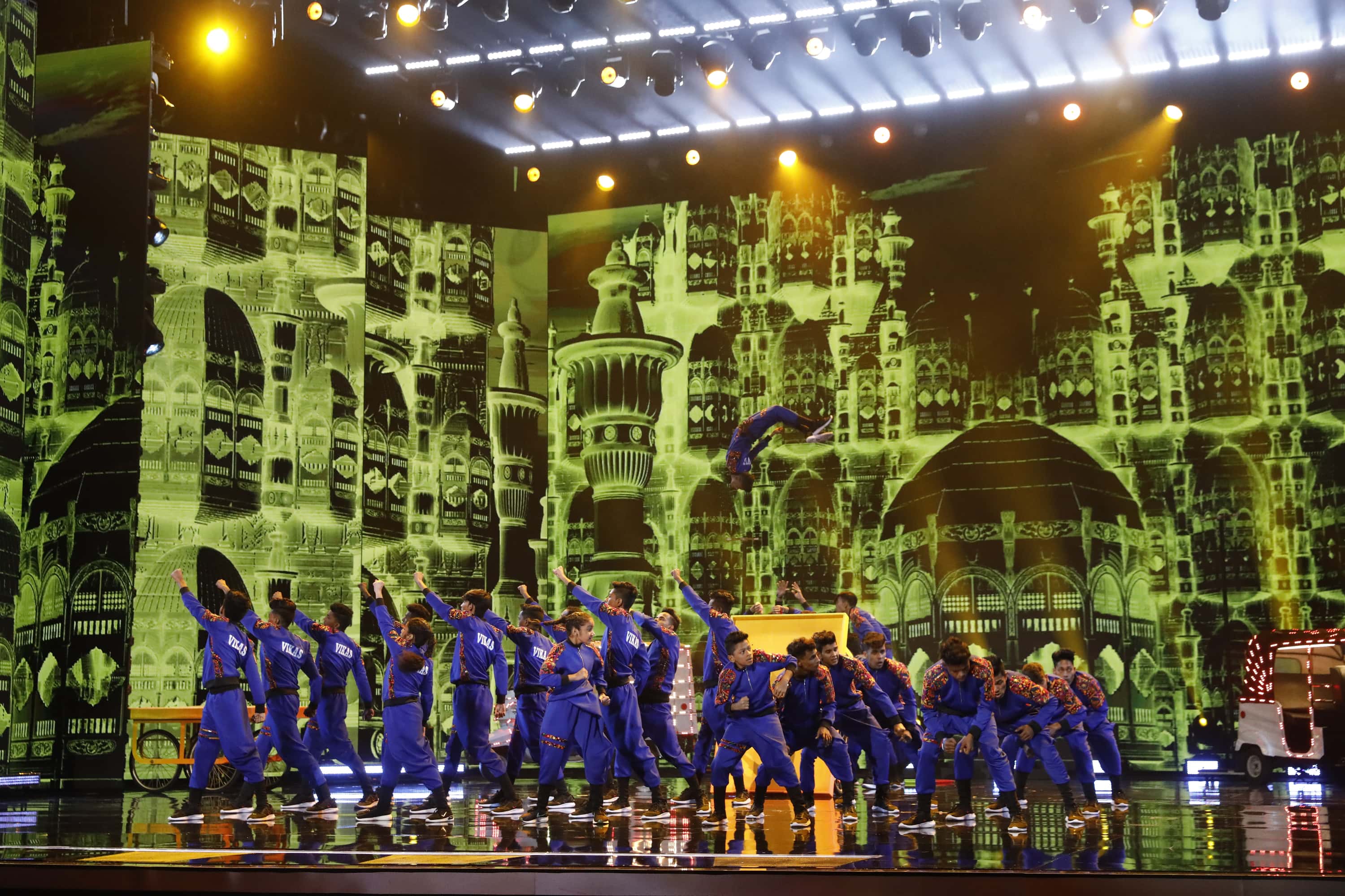 America's Got Talent: V. Unbeatable look poised to win the show as fans ...